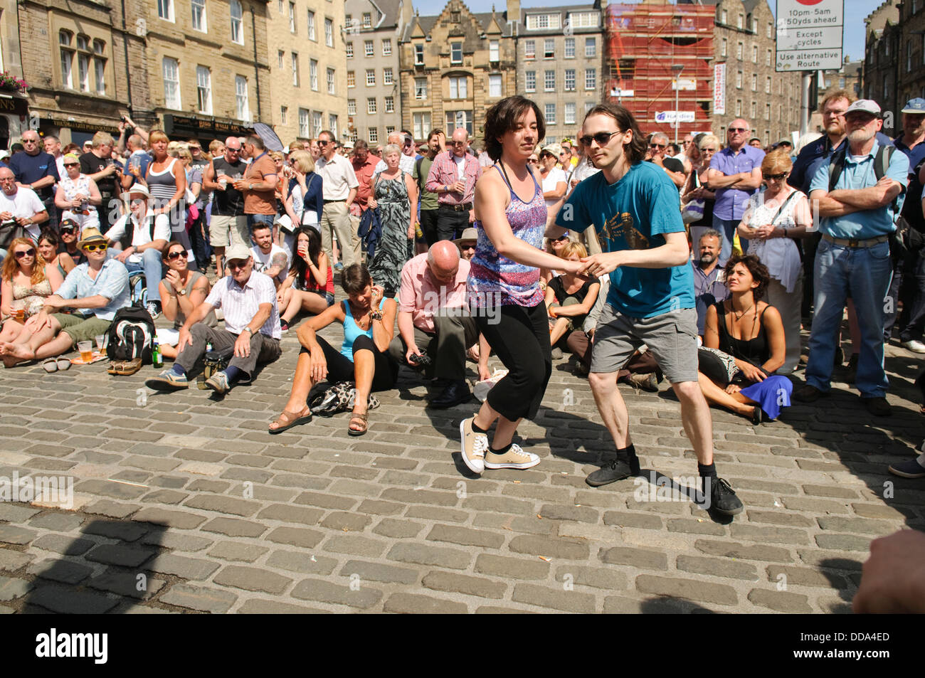 Scottish dancing festival hi-res stock photography and images - Alamy