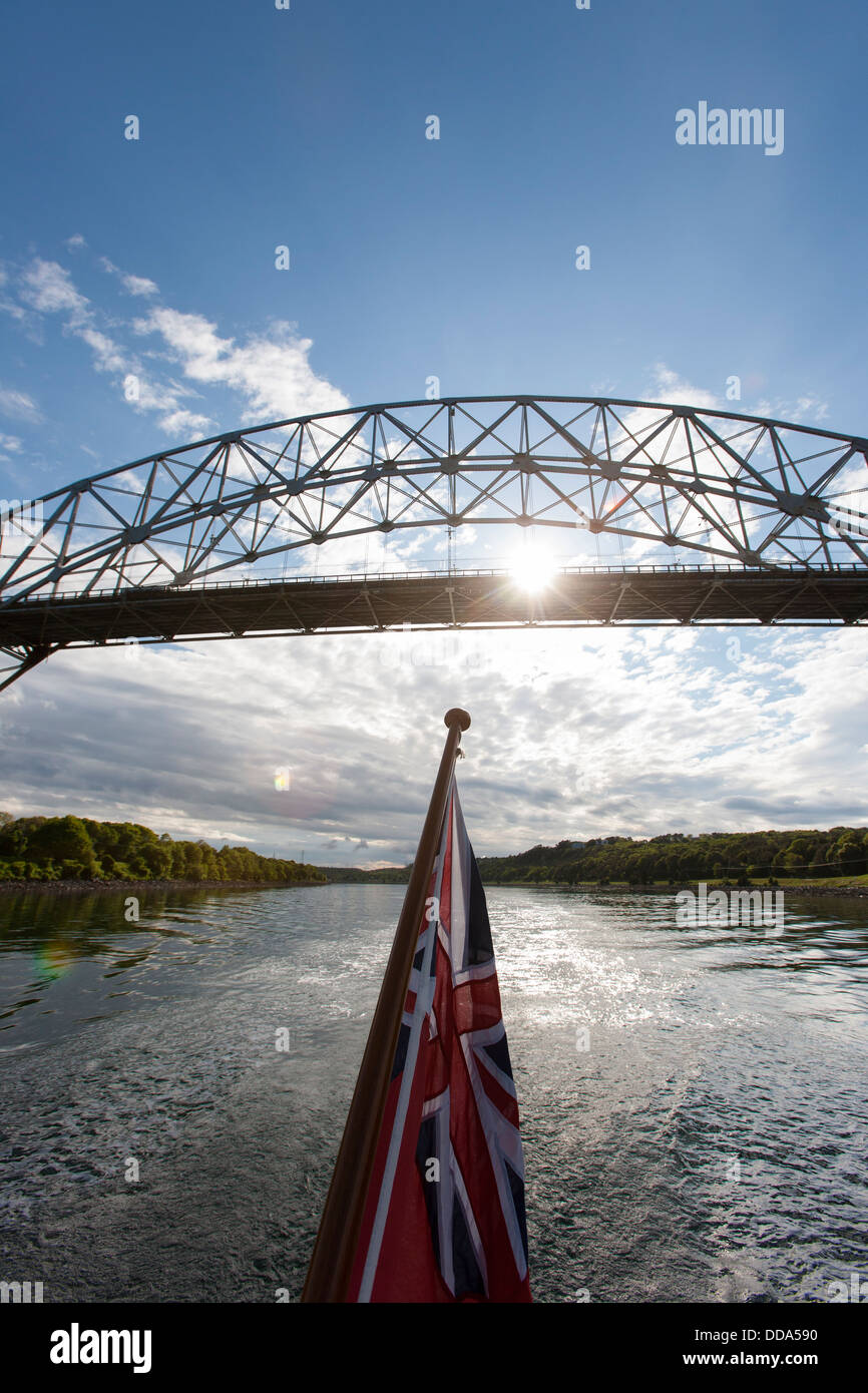 Yacht with british flag hi-res stock photography and images - Alamy