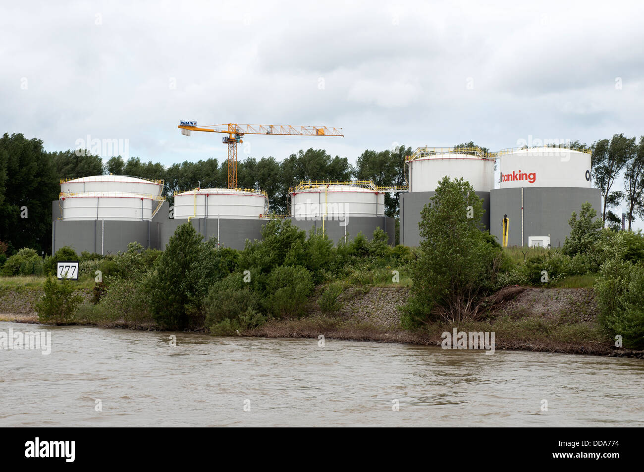 Fuel storage tanks hi-res stock photography and images - Alamy