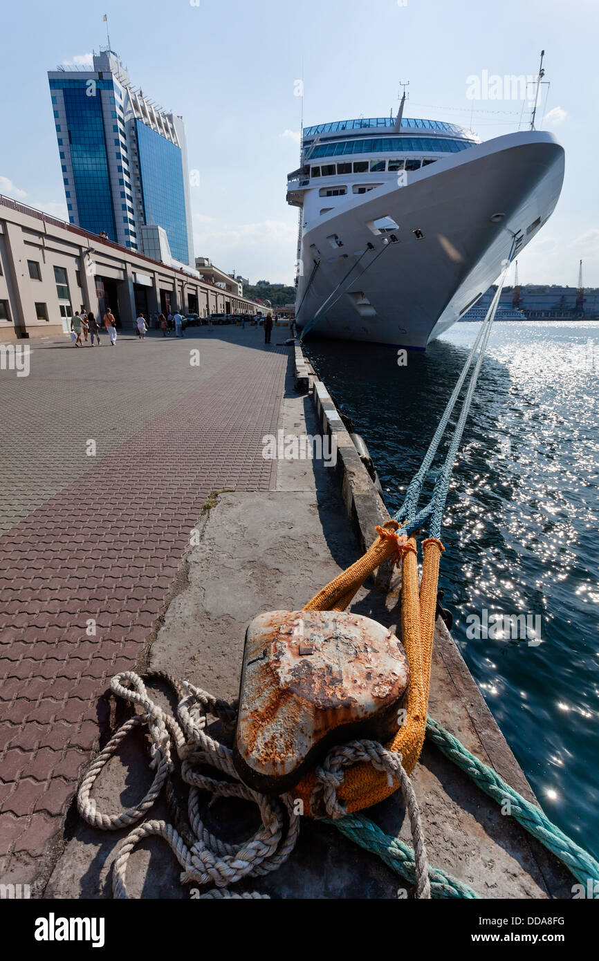 port passenger ship moored pier rope Stock Photo - Alamy