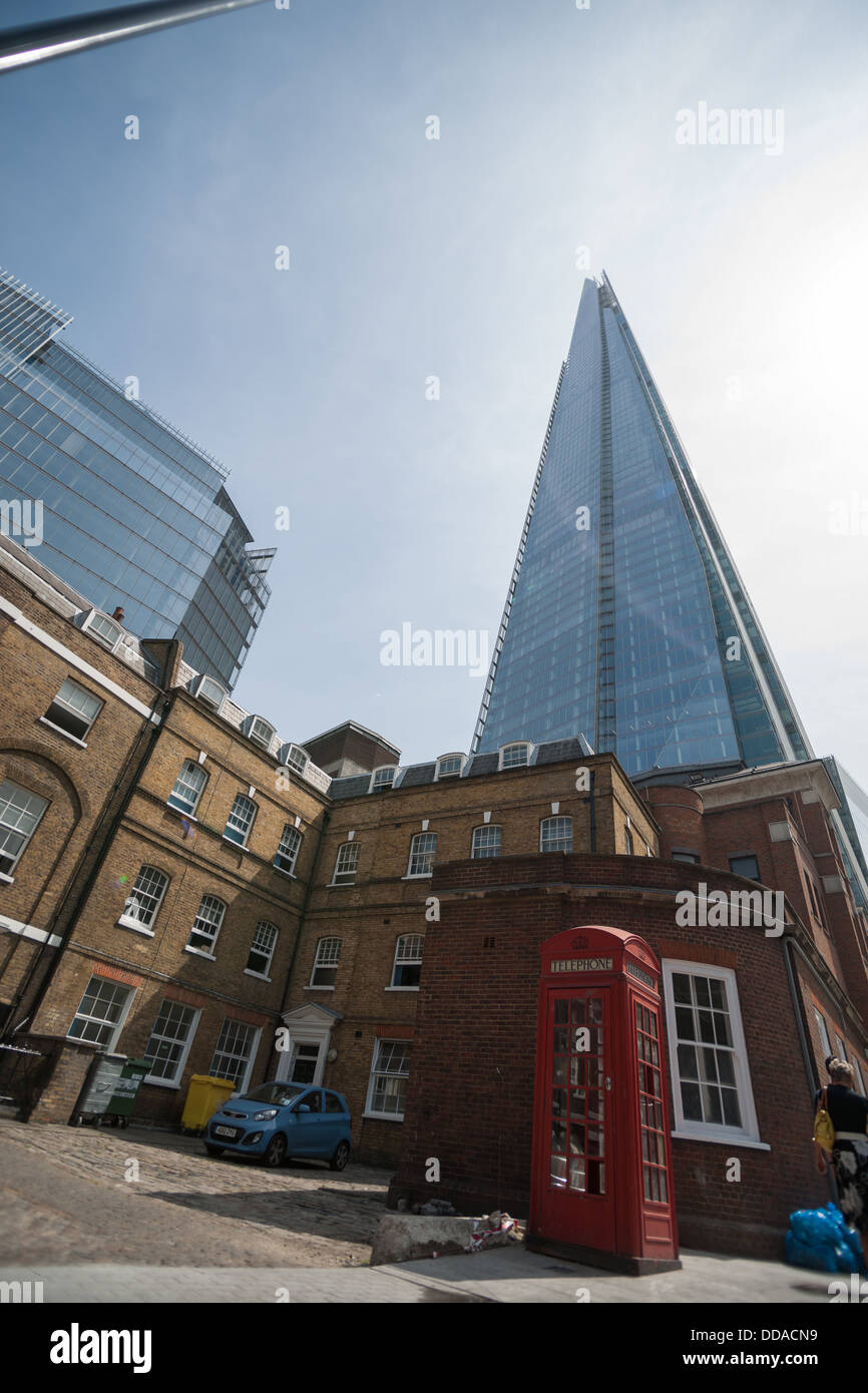 The Shard projects above traditional London architecture, skyward Stock ...