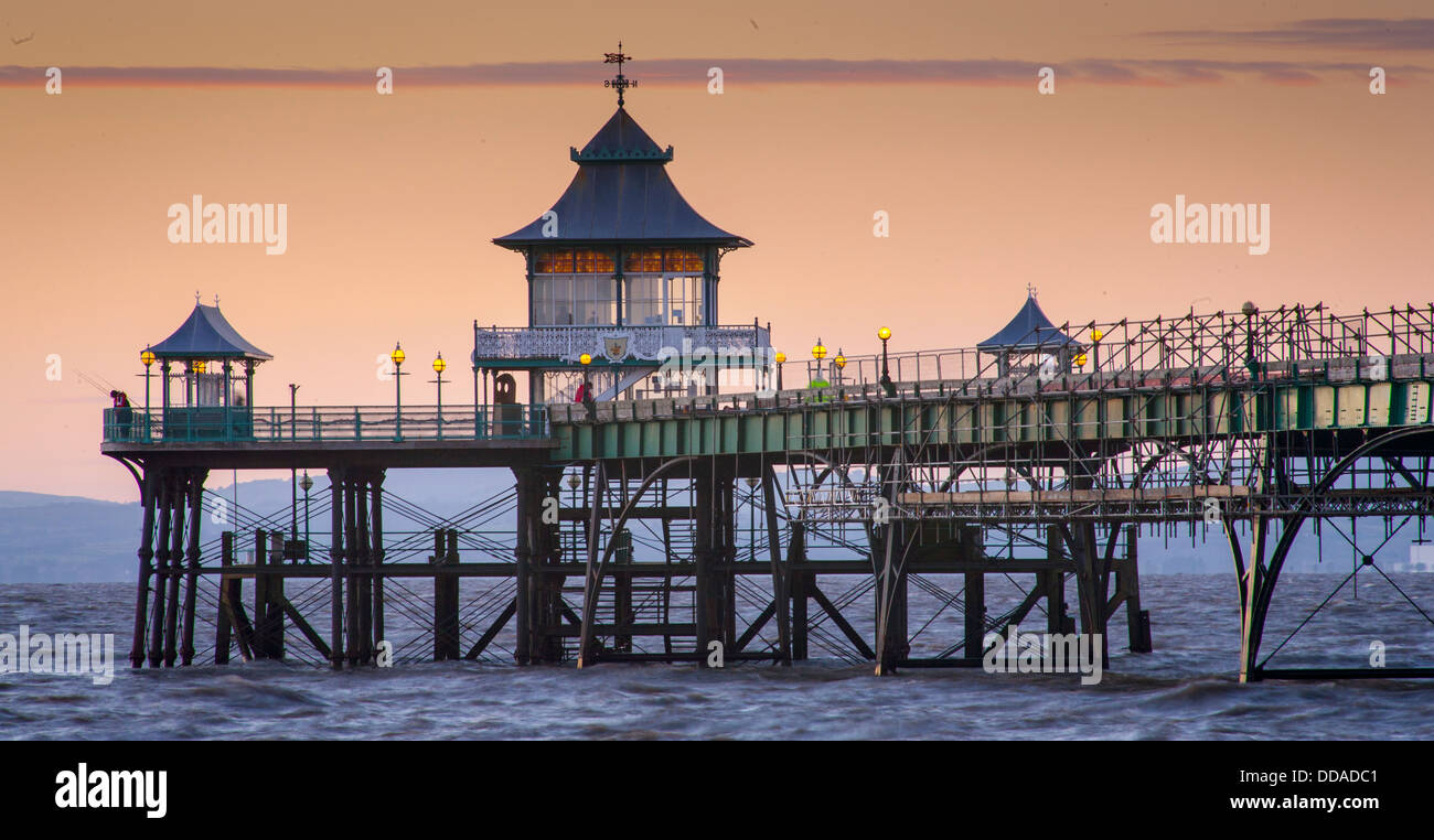 Clevedon pier hi-res stock photography and images - Alamy