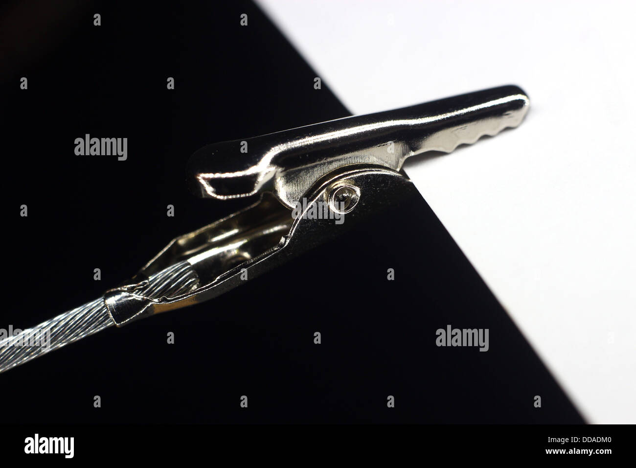 Alligator clip hi-res stock photography and images - Alamy