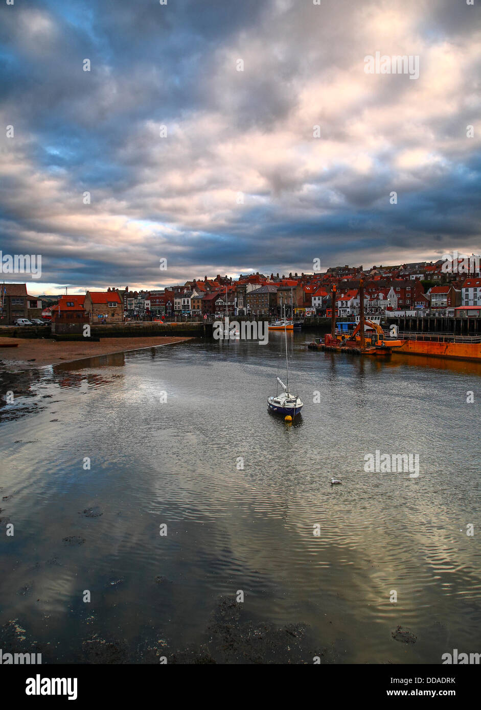 Sunset brings out beautiful colours in the sky over Whitby Harbour ...