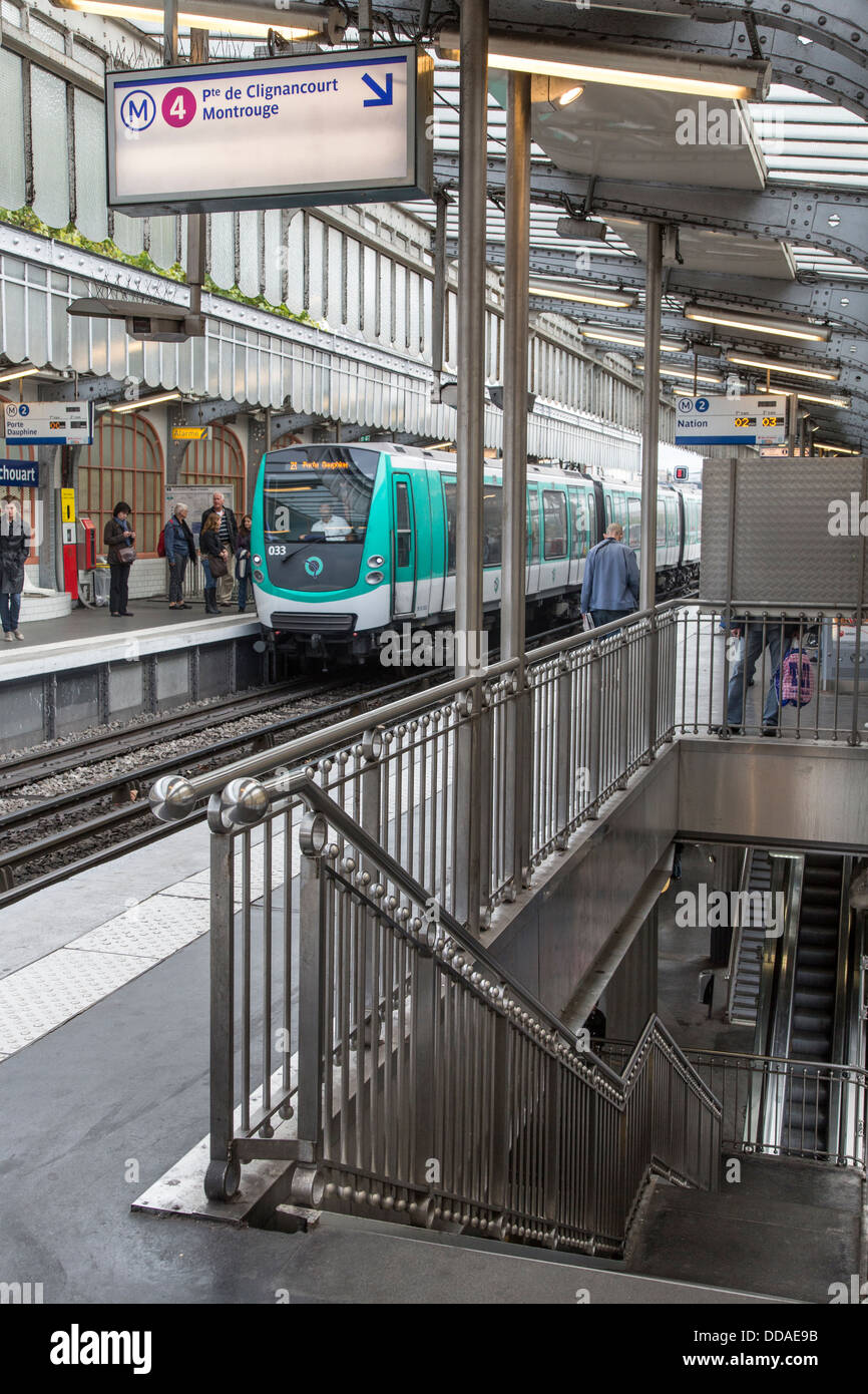 France, Paris, metro station, Barbes Rochechouart Stock Photo - Alamy