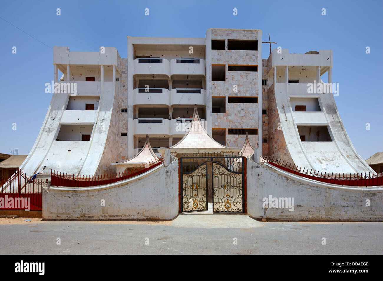 Senegal House High Resolution Stock Photography and Images - Alamy