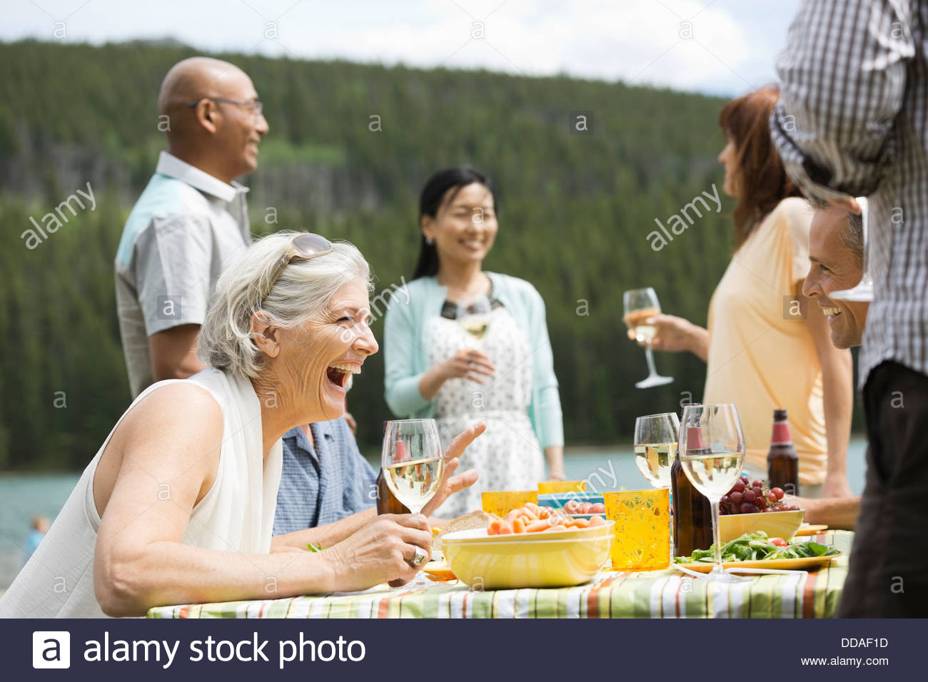 Mature group laughing hi-res stock photography and images - Alamy
