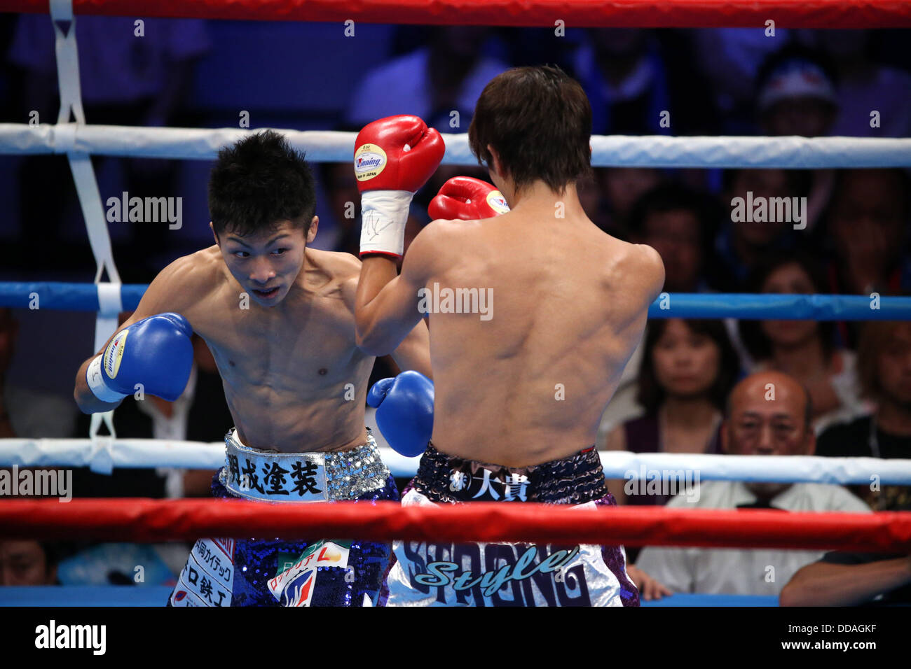 (L to R) Naoya Inoue, Ryoichi Taguchi, AUGUST 25, 2013 - Boxing : Naoya ...