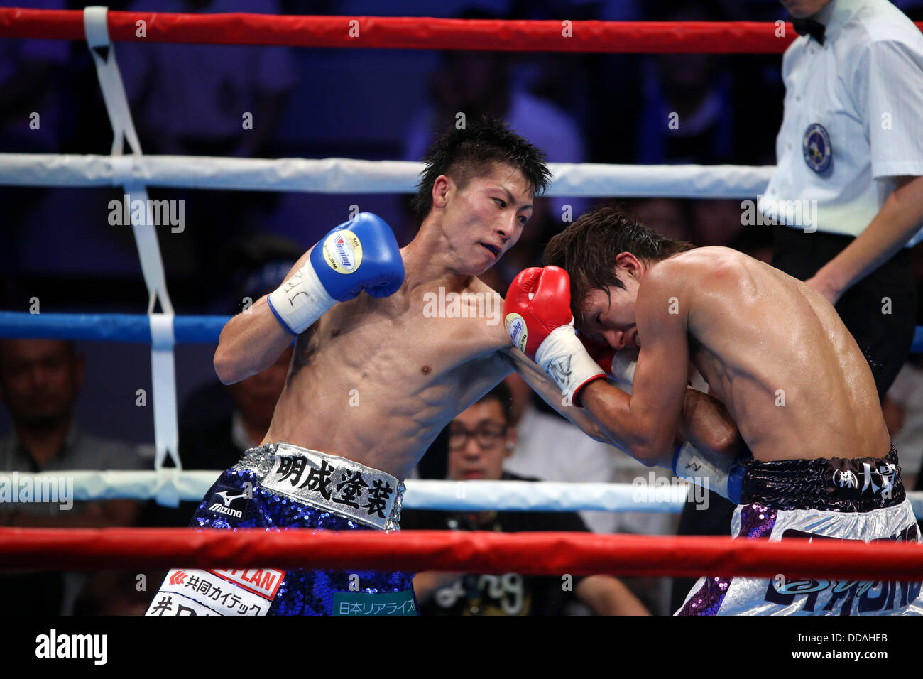 Kanagawa, Japan. 25th Aug, 2013. (L to R) Naoya Inoue, Ryoichi Taguchi ...