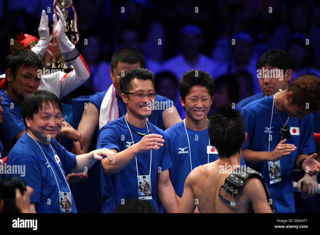 L r shingo inoue naoya inoue hi-res stock photography and images - Alamy