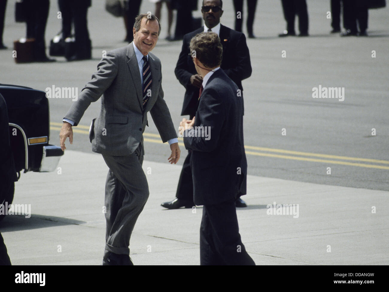 George bush 1990 hi-res stock photography and images - Alamy