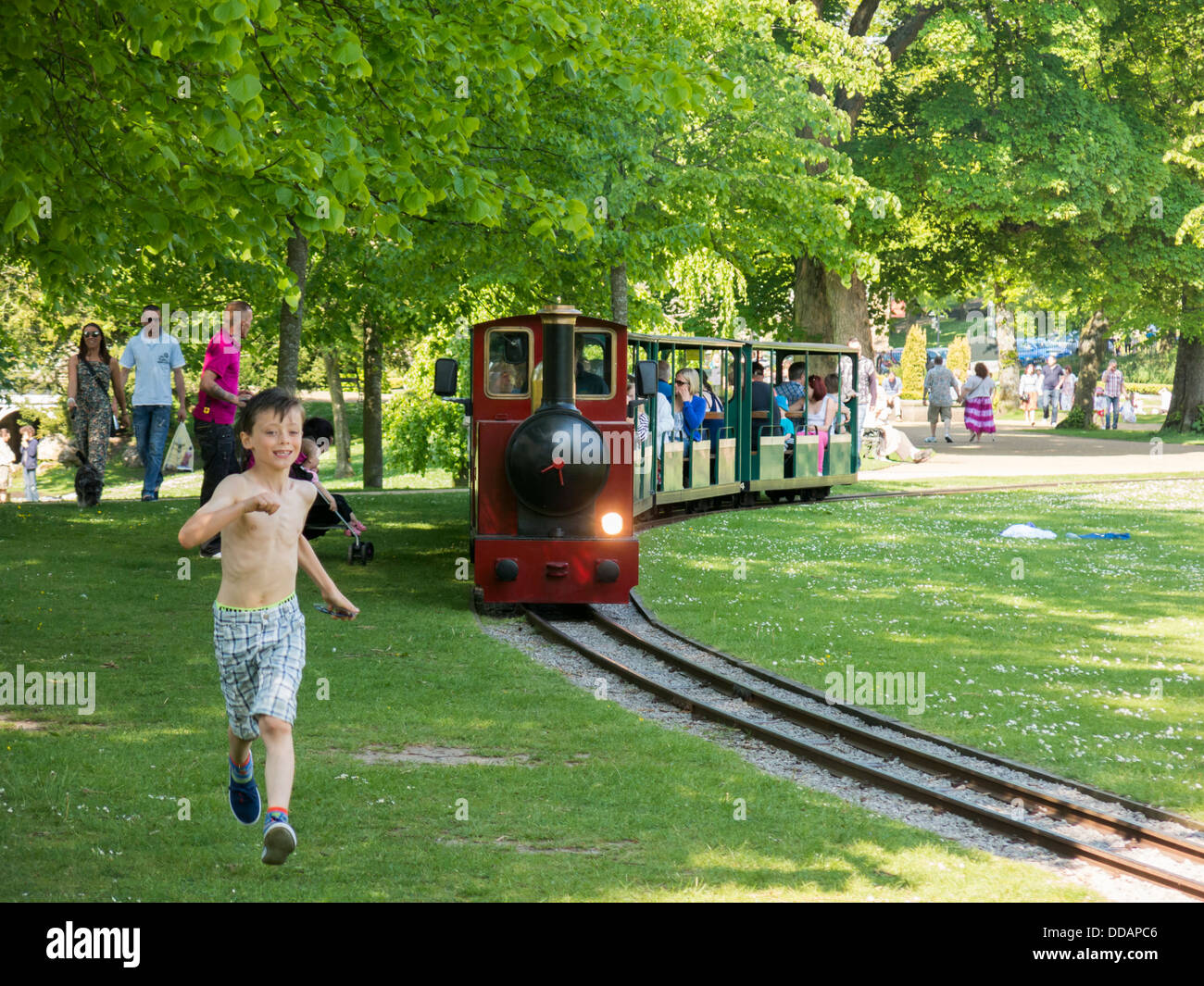 Scale train rides hi-res stock photography and images - Alamy