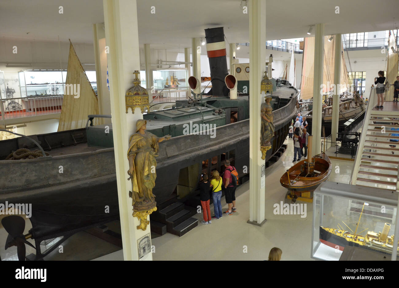 The Deutsches Museum - German Museum of Masterpieces of Science and ...