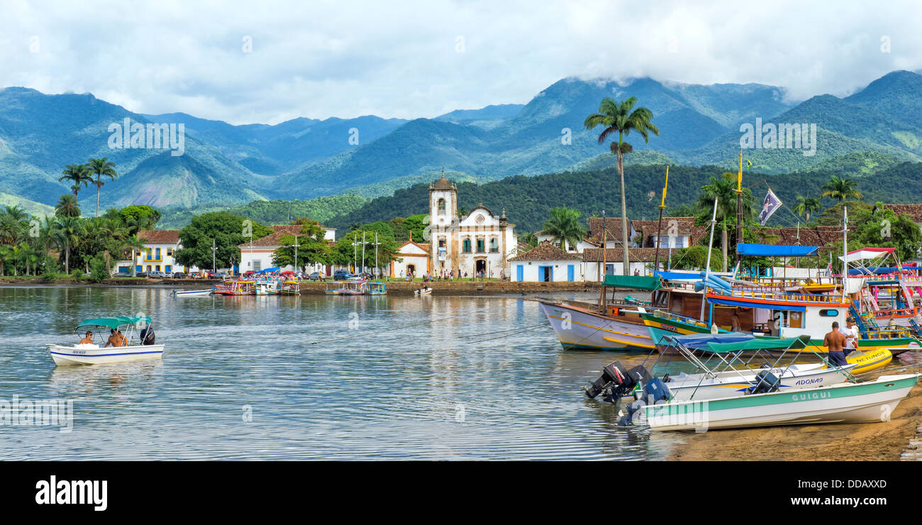 Santa Rita Church, Paraty, Rio de Janeiro state, Brazil Stock Photo - Alamy