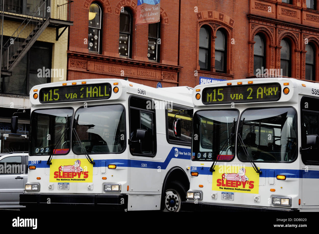 City buses nyc hi-res stock photography and images - Alamy