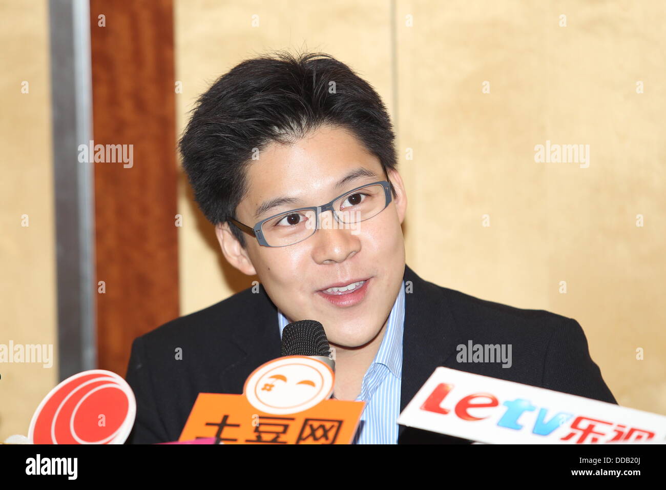 Kenneth Fok holds press conference to show off new baby to media in ...