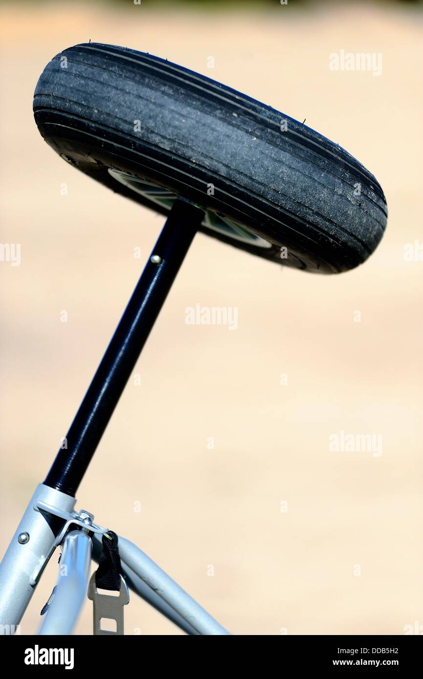 Wheeled object close up hi-res stock photography and images - Alamy