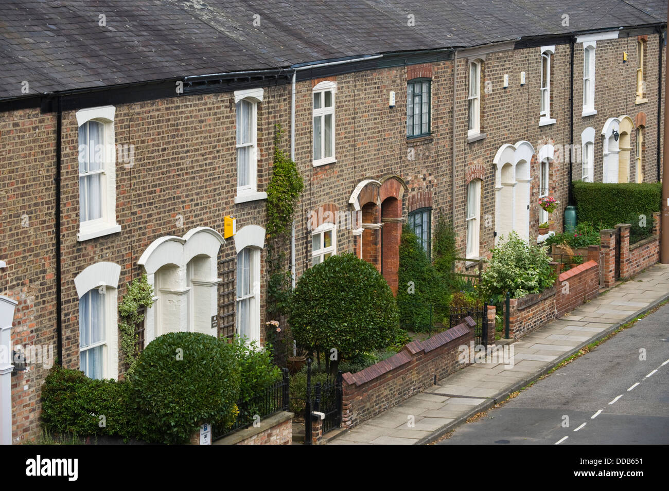Victorian terraced house uk hi-res stock photography and images - Alamy