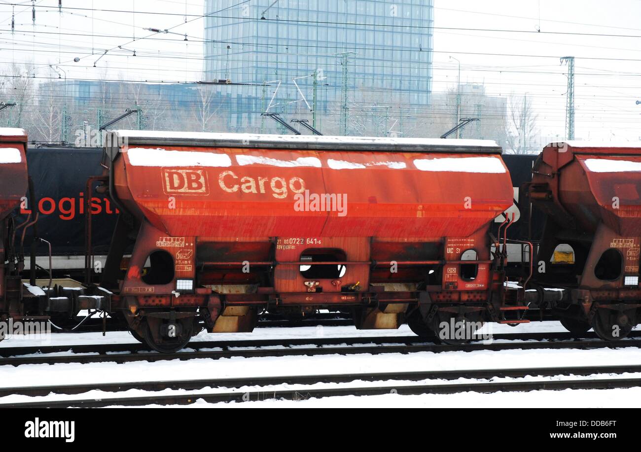 Freight train of the db with cars hi-res stock photography and images ...