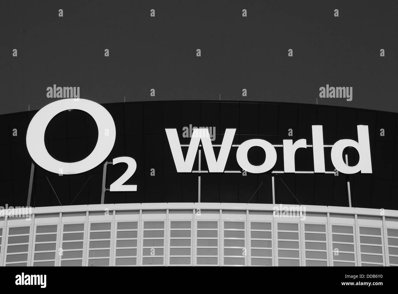 O2 logo Black and White Stock Photos & Images - Alamy