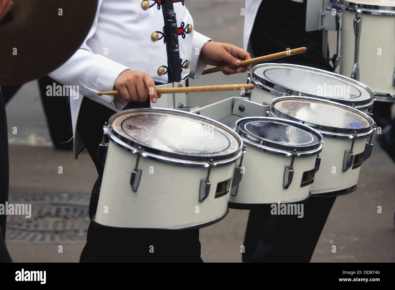 Marching drummer hi-res stock photography and images - Alamy