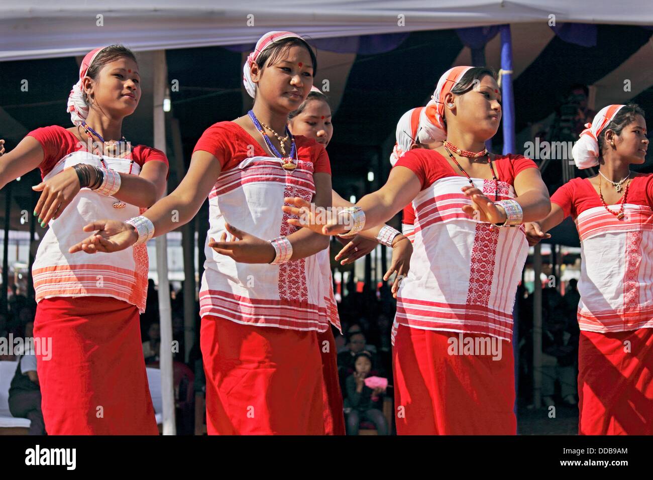 Assam tribal dance hi-res stock photography and images - Alamy
