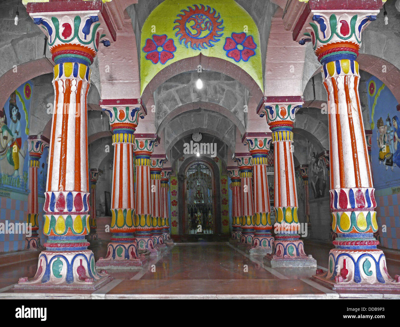 Lord shiva temple surrounded water hi-res stock photography and images ...