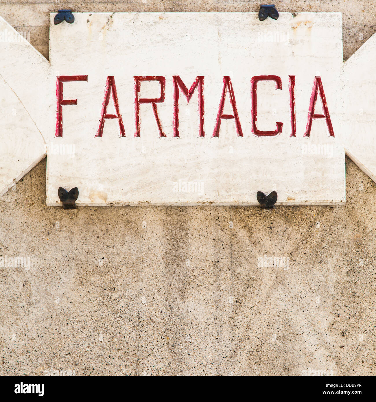 Old pharmacy sign hi-res stock photography and images - Alamy