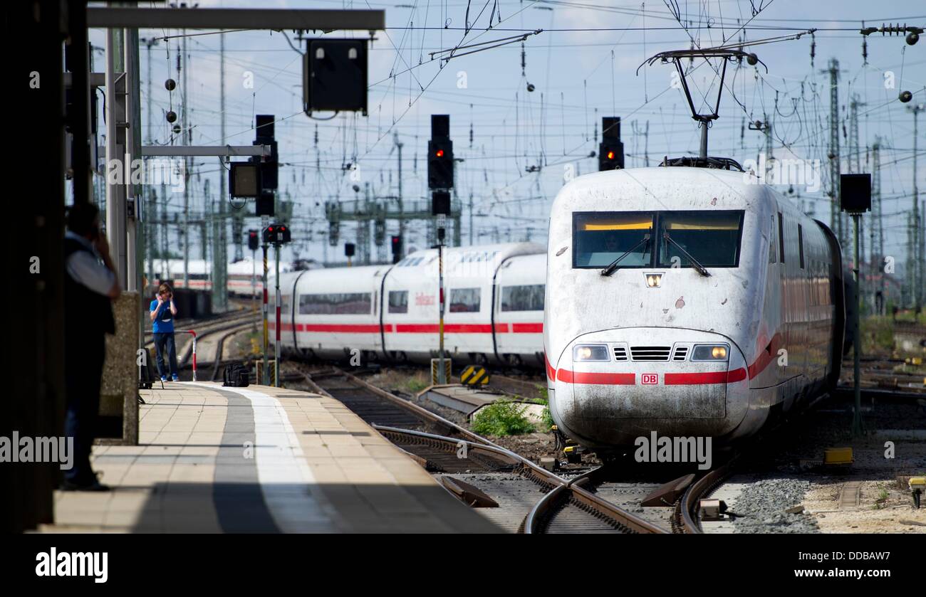 An ICE (Intercity-Express) train of the Deutschen Bahn (DB) arrives at ...