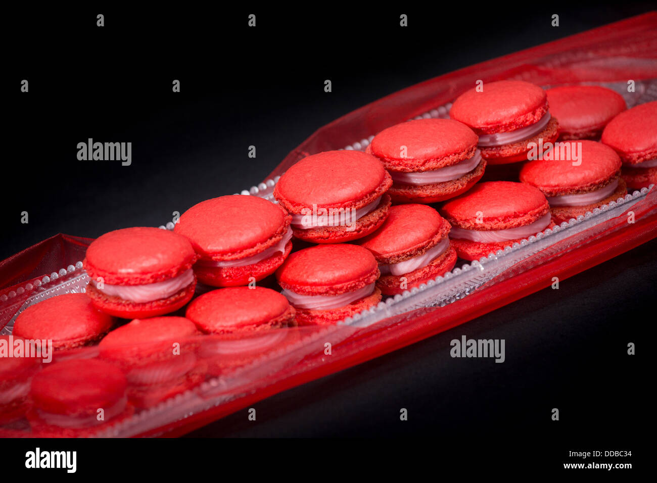 Cake on bright backgrounds hi-res stock photography and images - Alamy