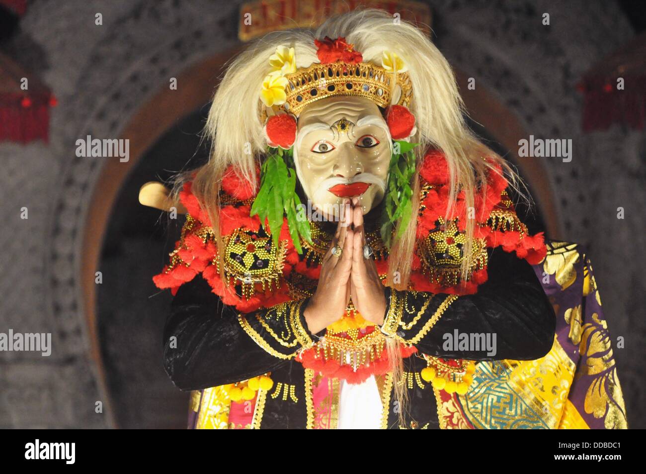 Ubud (Bali, Indonesia): a traditional Balinese dancer Stock Photo - Alamy