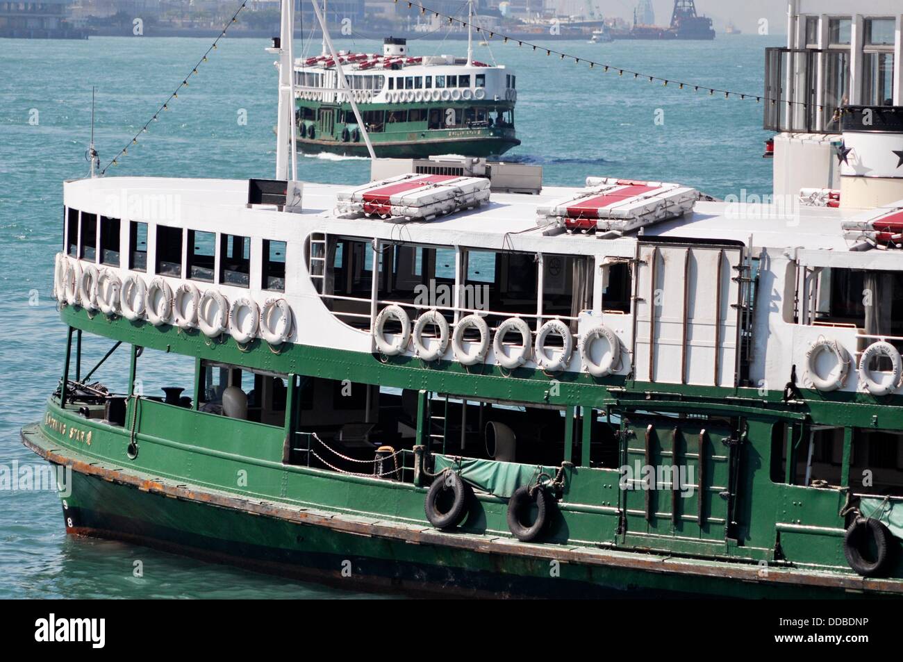 Hong Kong: ferry in Victoria Harbour Stock Photo - Alamy