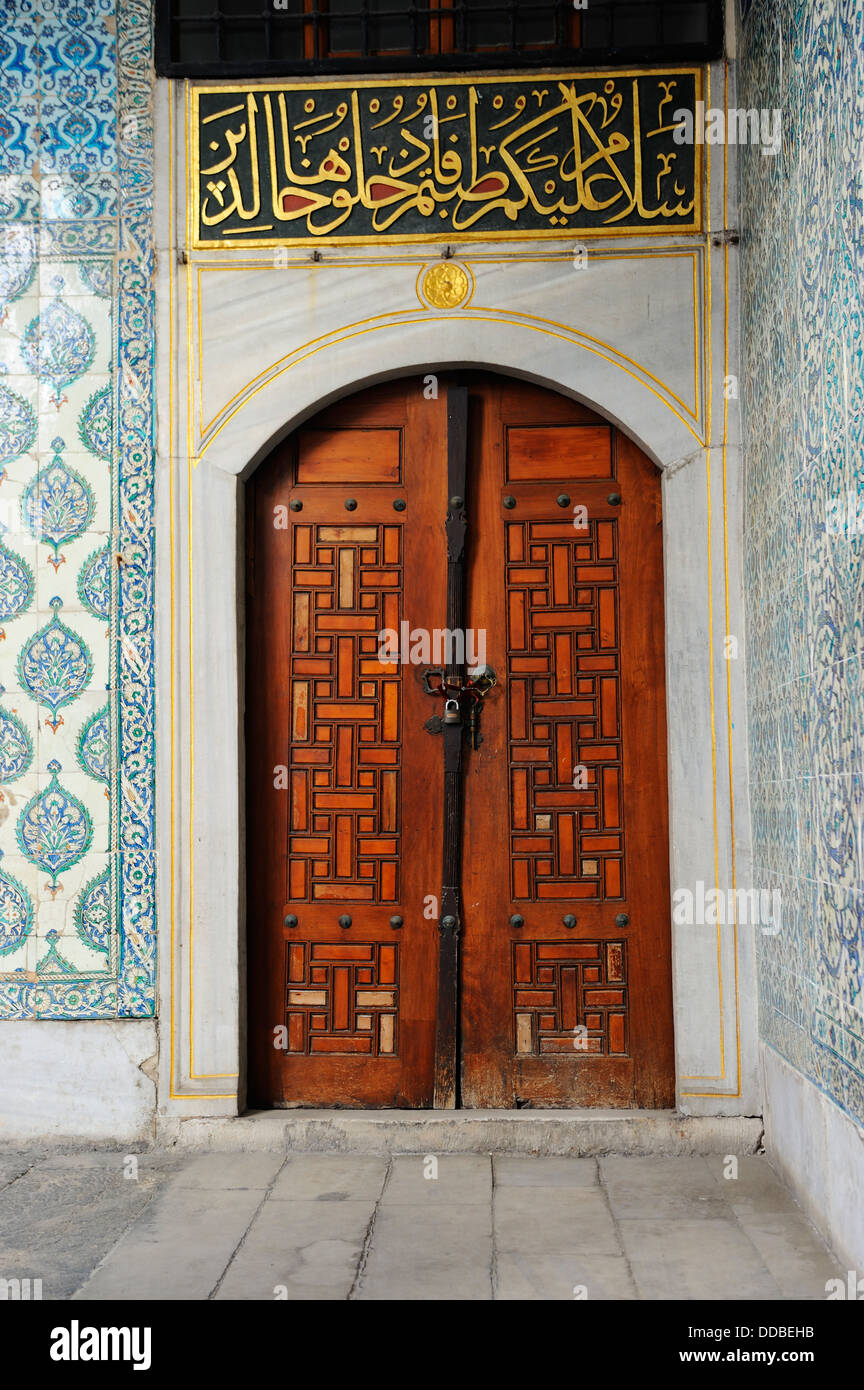 Interior of Harem - Topkapi Palace, Seraglio Point, Istanbul, Turkey ...