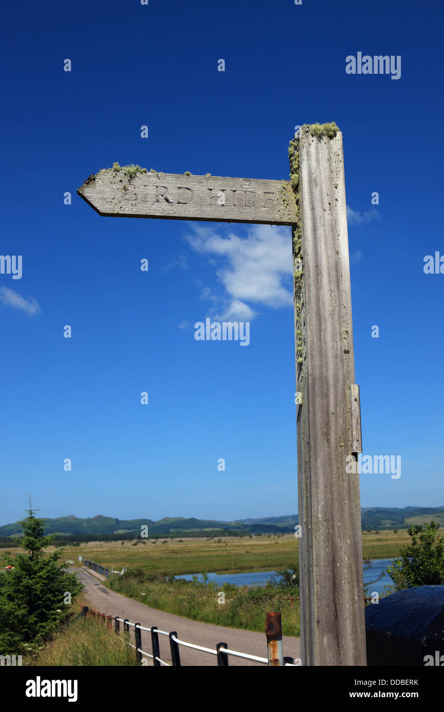 Bird hide sign hi-res stock photography and images - Alamy