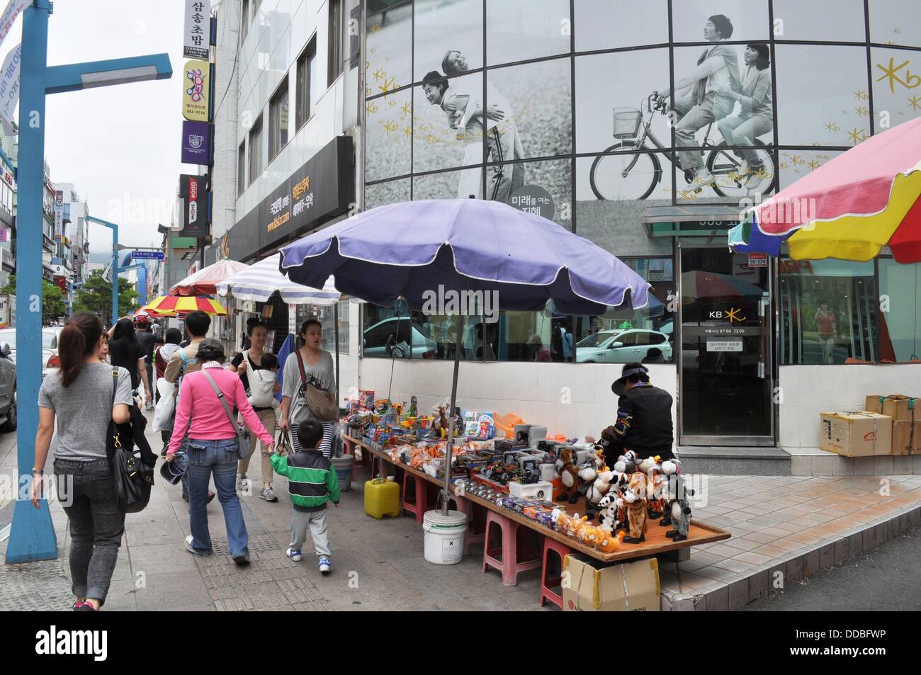 Fashion street busan korea hi-res stock photography and images - Alamy