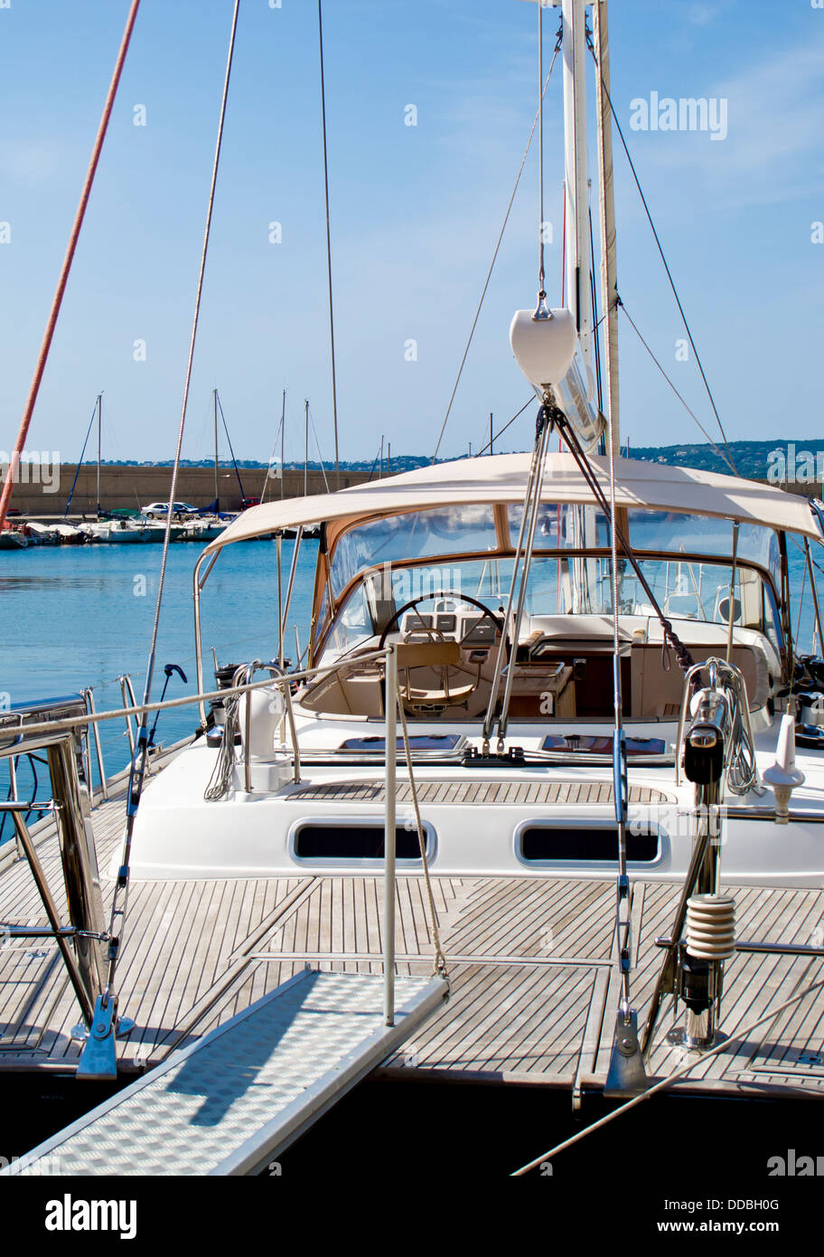 Yacht fun sun hi-res stock photography and images - Alamy