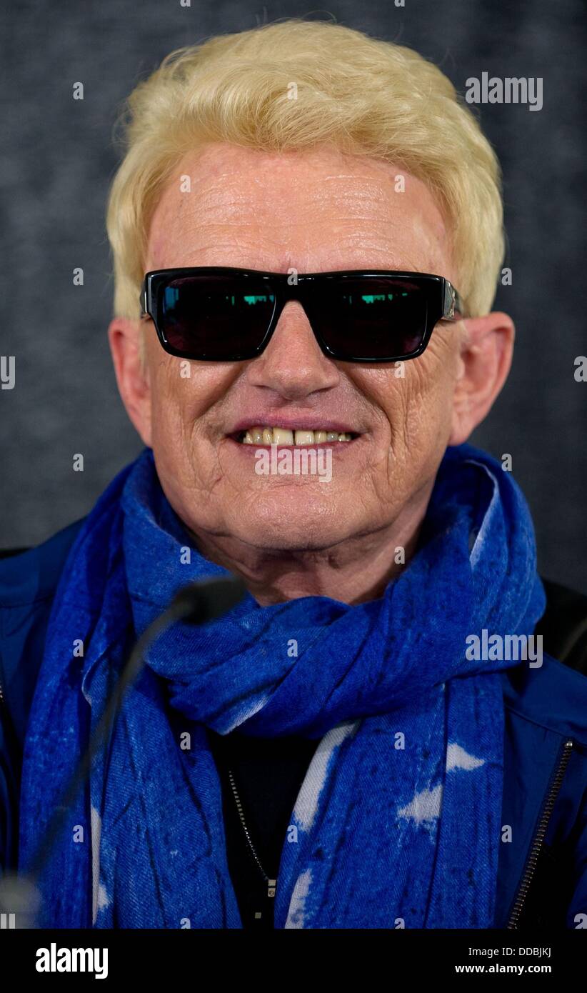 Berlin, Germany. 30th Aug, 2013. Singer Heino holds a press conference ...