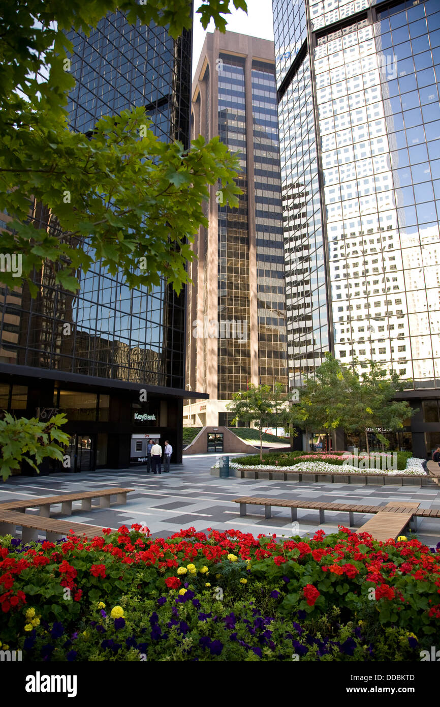 Gleaming buildings hi-res stock photography and images - Alamy