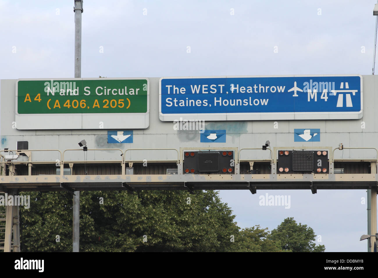 M4 Motorway Sign High Resolution Stock Photography and Images - Alamy