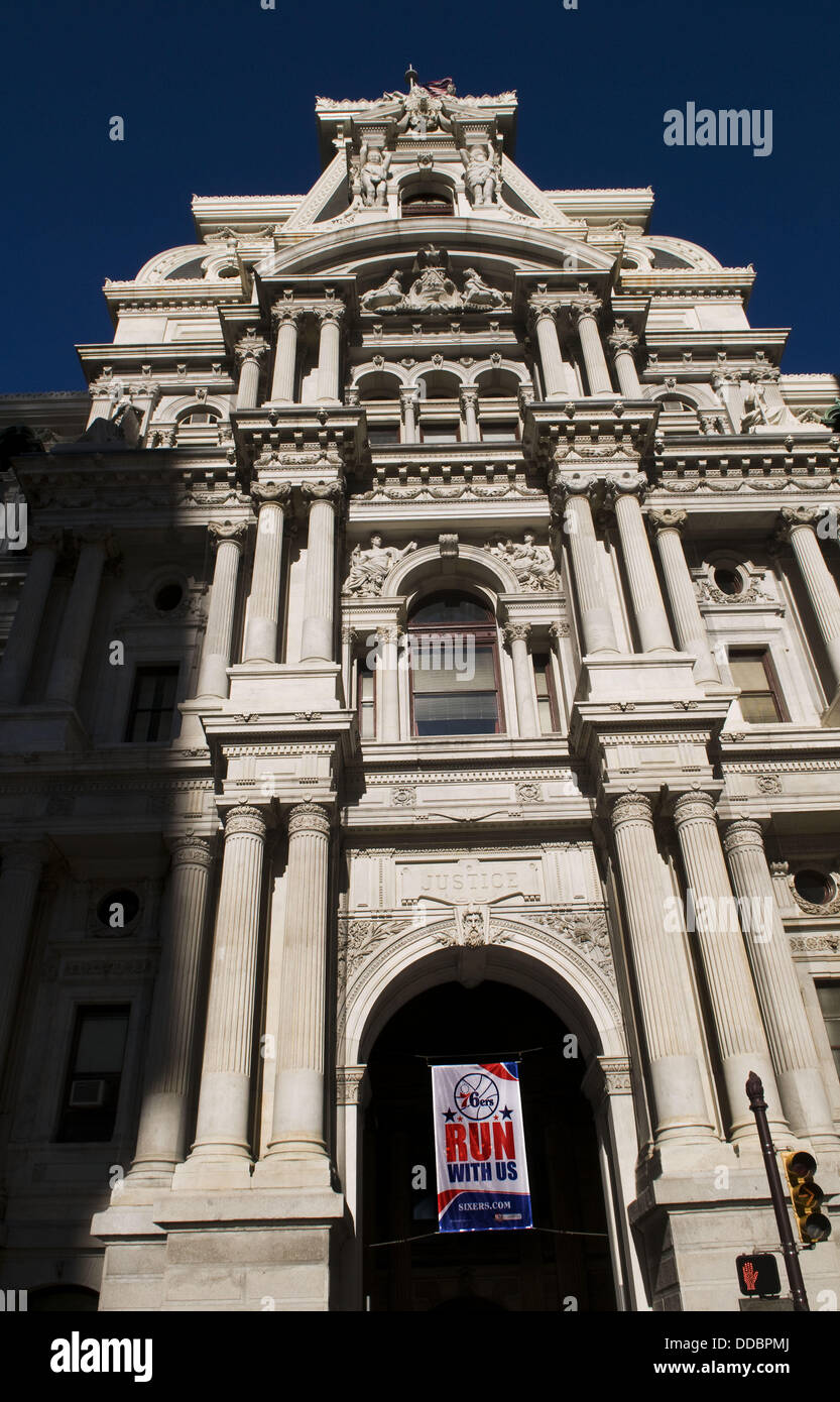 South broad street philadelphia city hi-res stock photography and ...