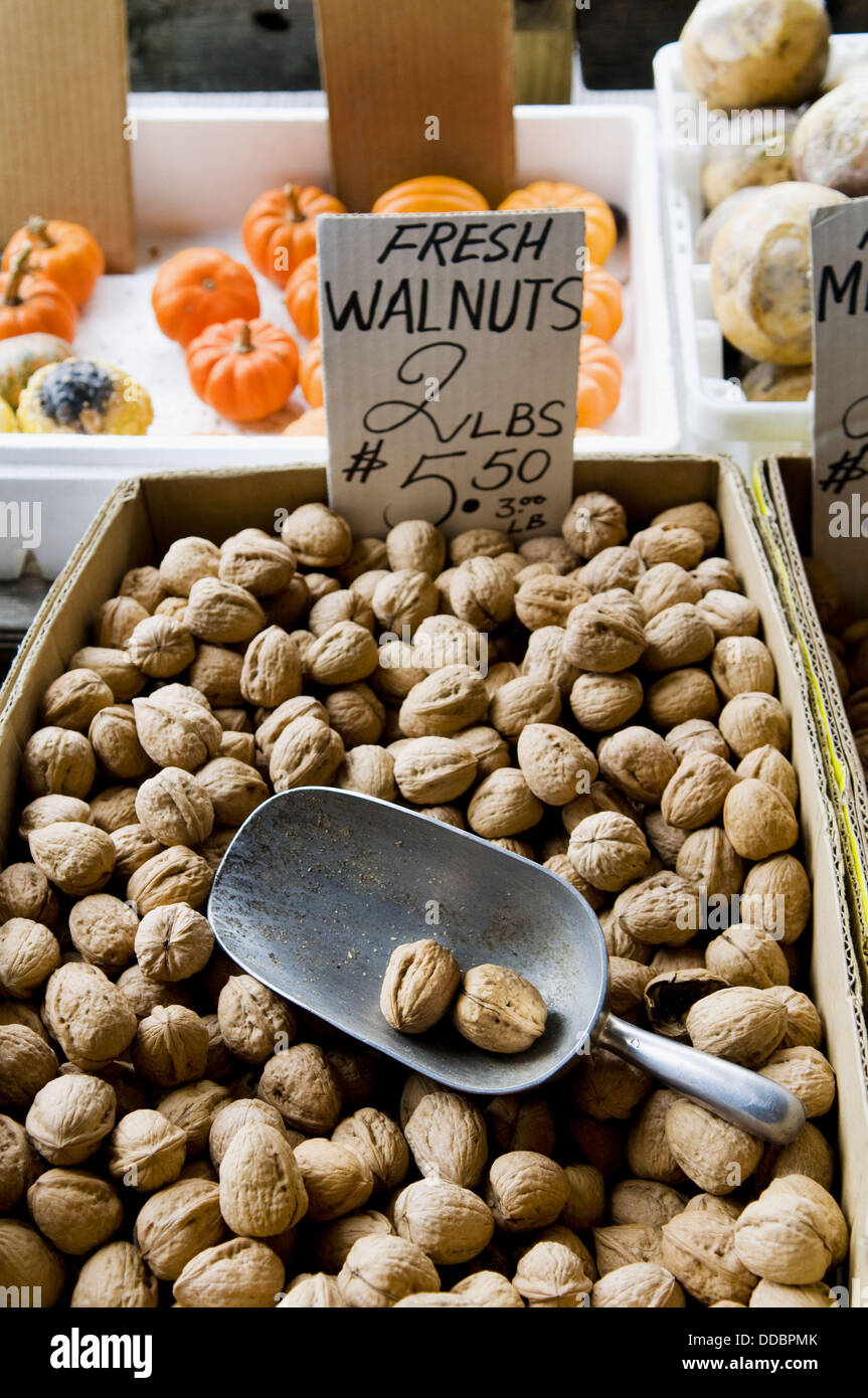 Fresh wallnuts on sale in the colourful Italian market in Philadelphia ...