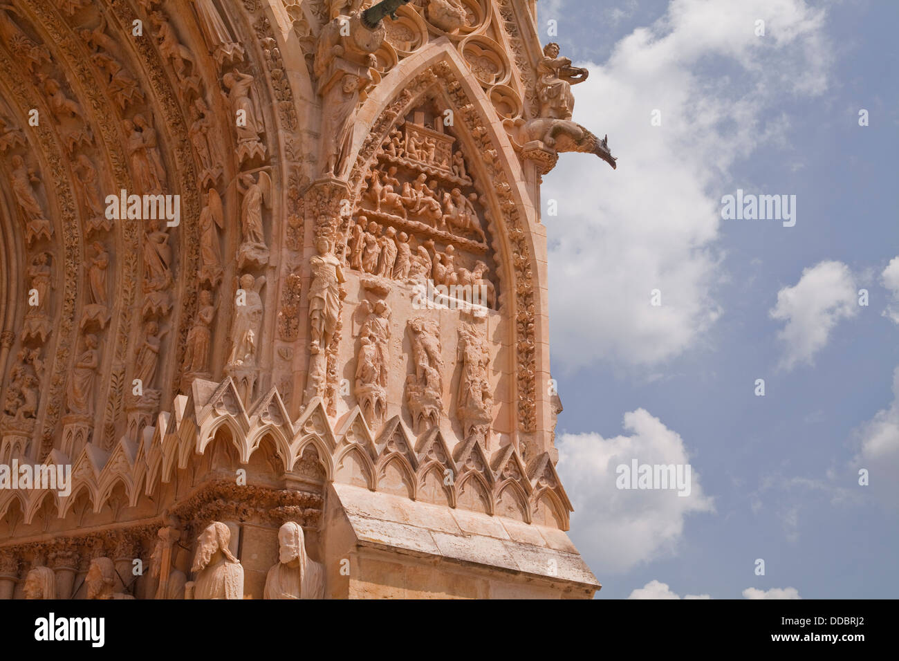 Reims cathedral architecture hi-res stock photography and images - Alamy