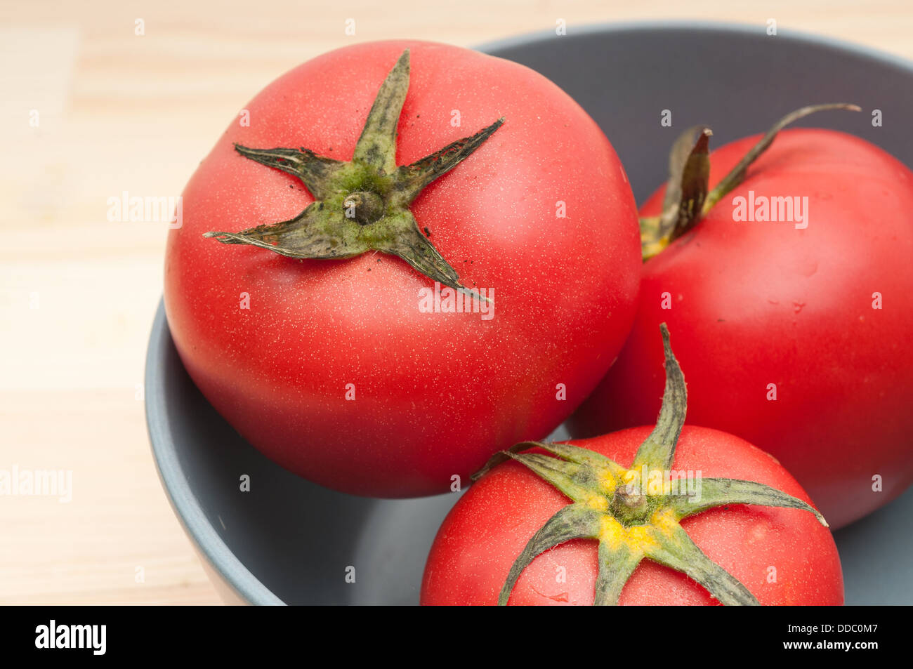 fresh ripe tomatoes Stock Photo - Alamy