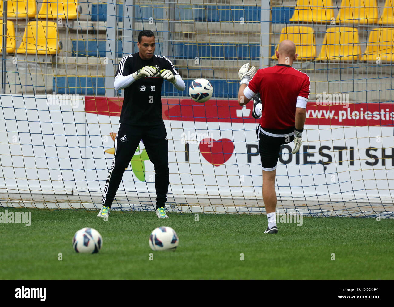 Ploiesti, Romania. Wednesday 28 August 2013 Pictured: Goalkeeper Michel ...