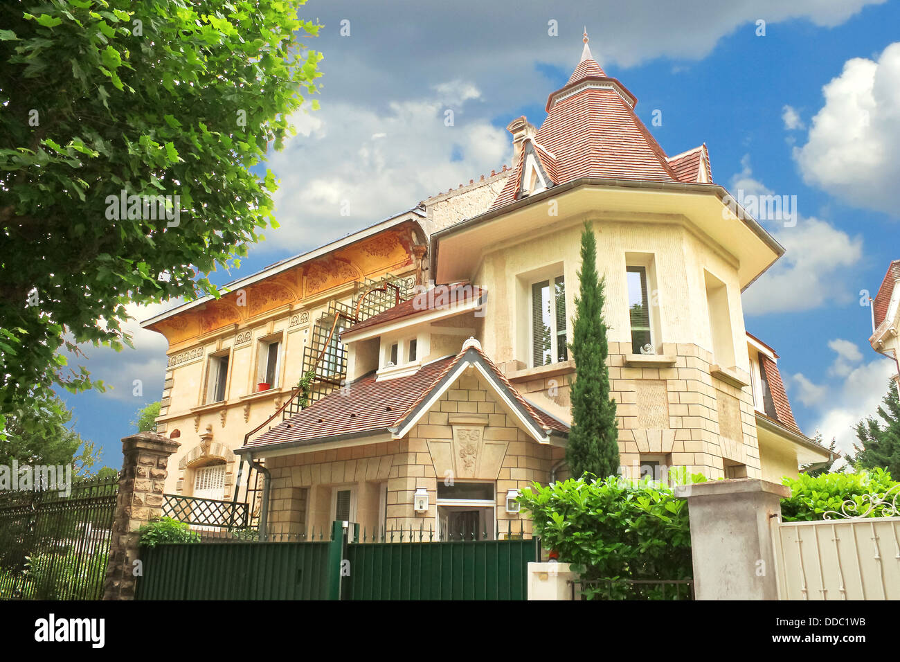 Beautiful suburban mansion. France Stock Photo - Alamy