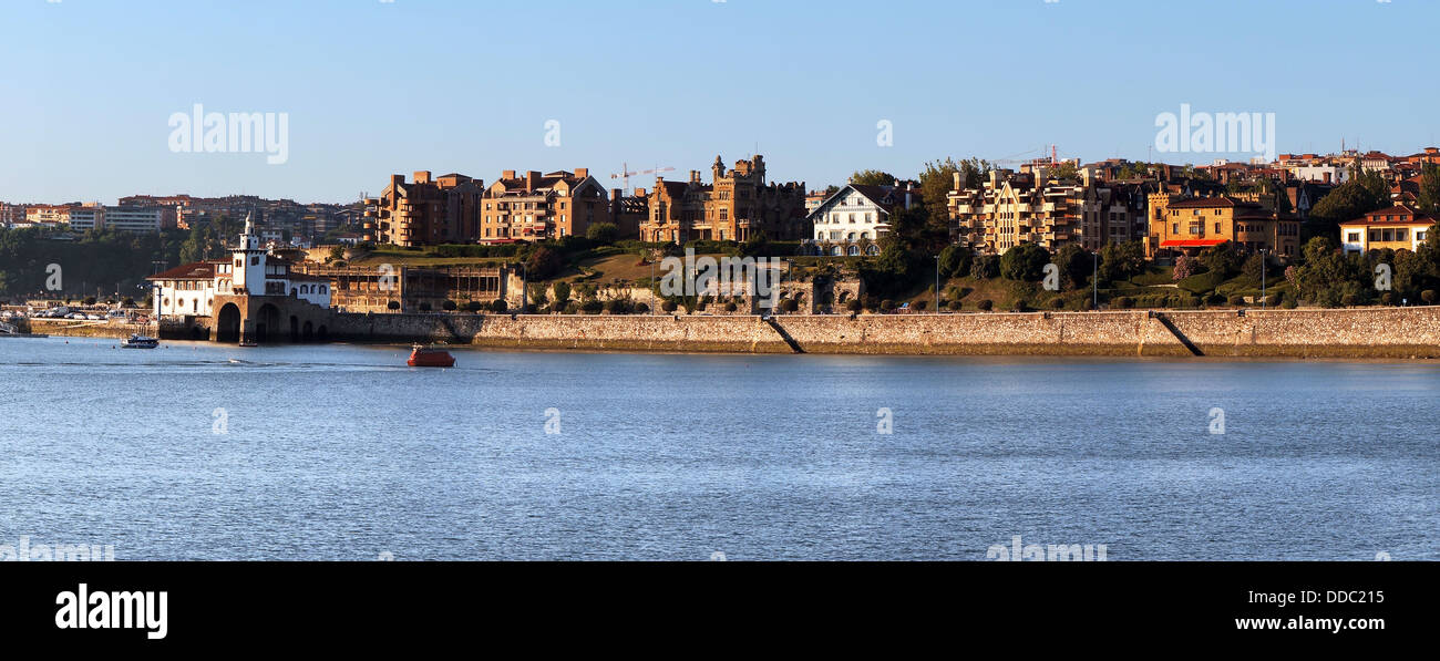 Getxo seafront hi-res stock photography and images - Alamy