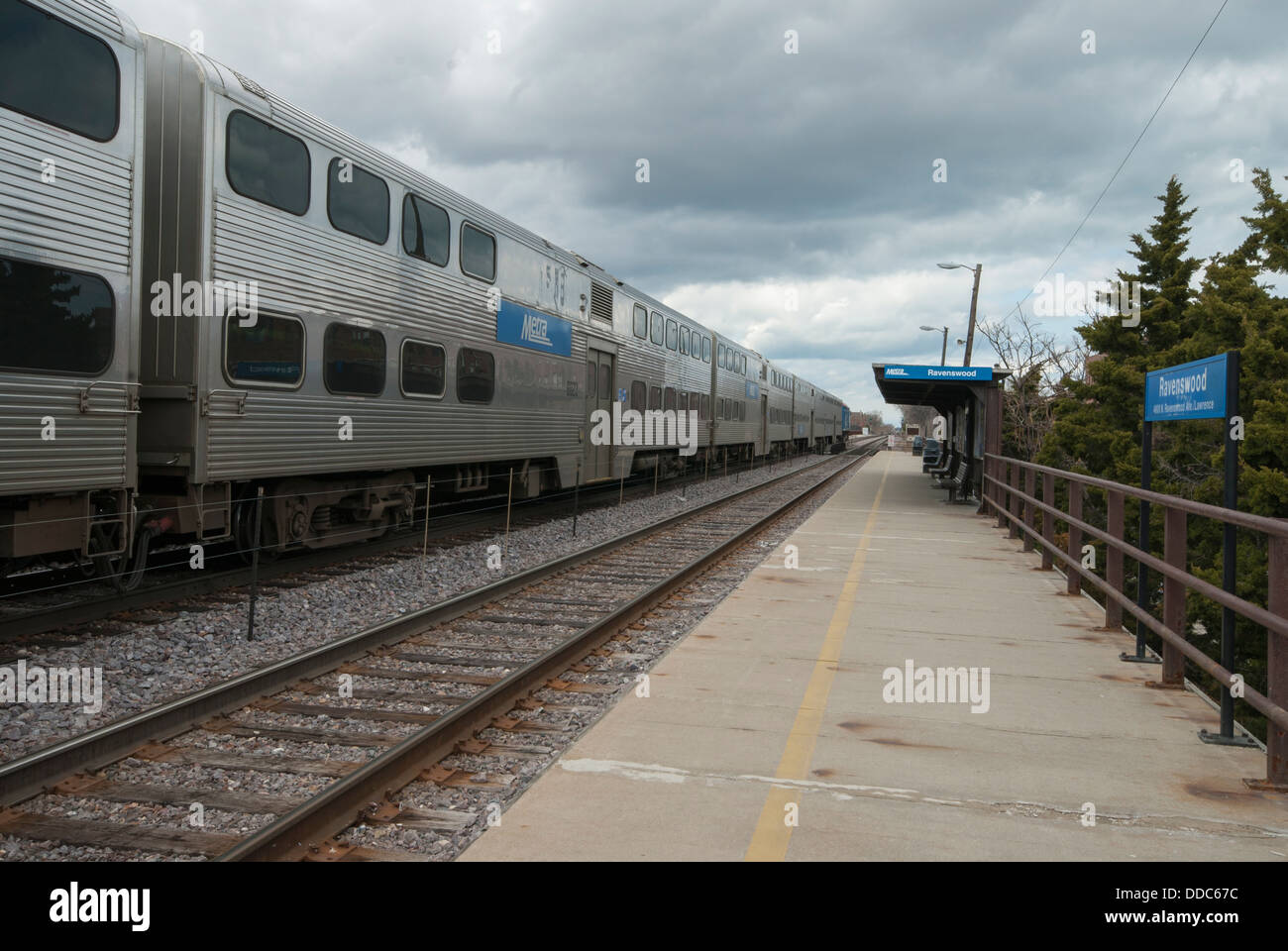 Chicago Metra train stop Stock Photo - Alamy