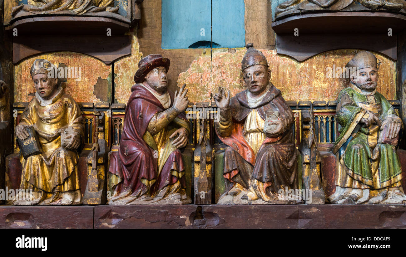 Religious altar figures hi-res stock photography and images - Alamy