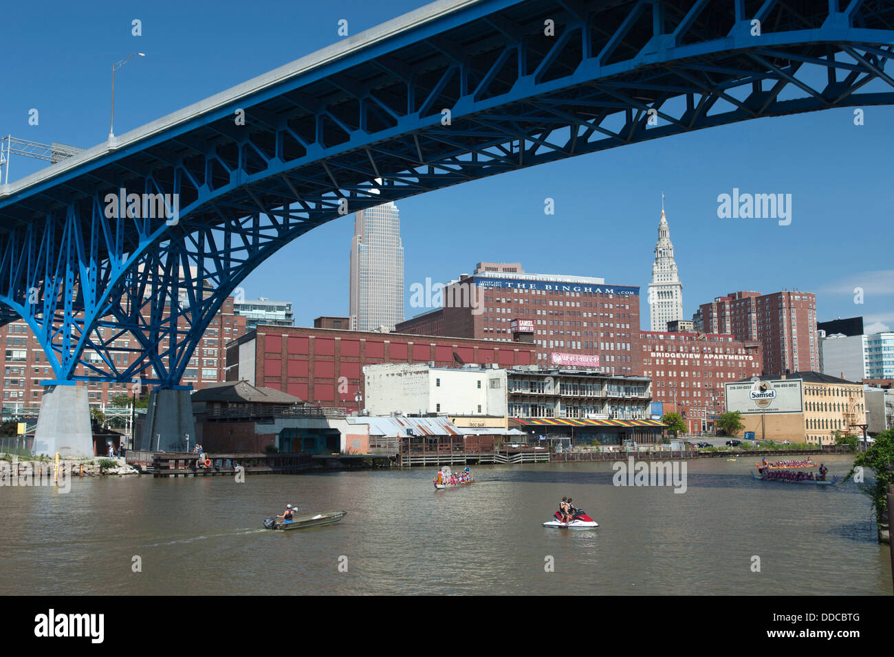 Memorial shoreway hi-res stock photography and images - Alamy