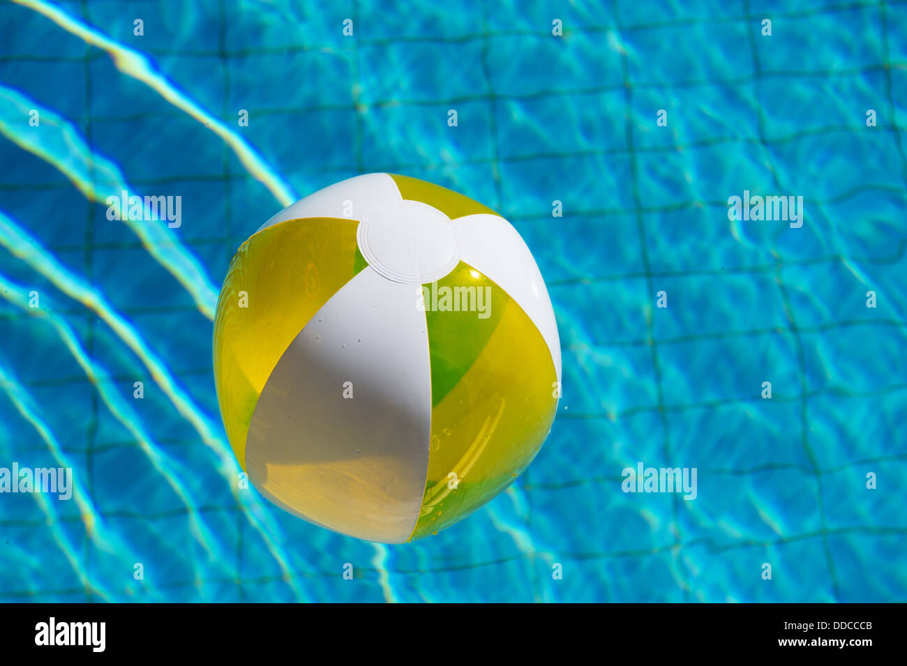 Beach ball in pool beachball hi-res stock photography and images - Alamy